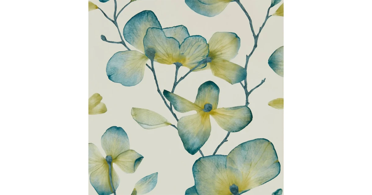 Kienze - large-flowered wallpaper from Harlequin